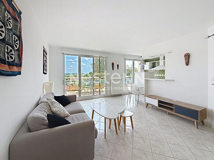 Appartement 2 pièces à vendre à Bron, Centre-ville