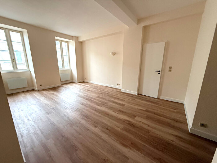 Appartement à louer - Villeneuve-sur-Lot, Saint-Etienne - 3 pièces - 2 chambres
