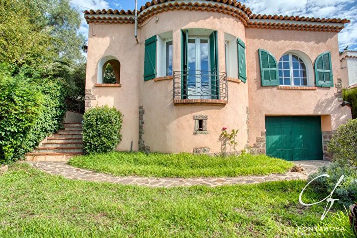 Maison à vendre - Saint-Raphaël, Plateau Notre-Dame - 4 pièces - 3 chambres