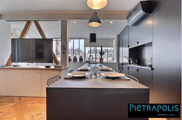 Appartement à vendre - Lyon e  - 3 pièces - 2 chambres