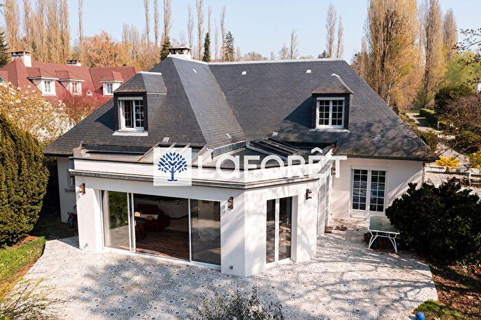 Crespières - Maison 6 pièces à vendre