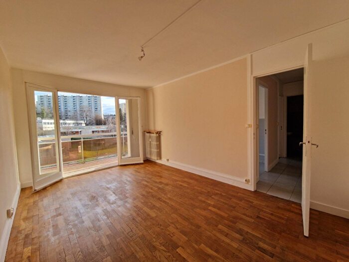 Saint-Étienne, La Métare, Le Portail Rouge, Fauriel, Villeboeuf : Appartement 2 pièces à louer