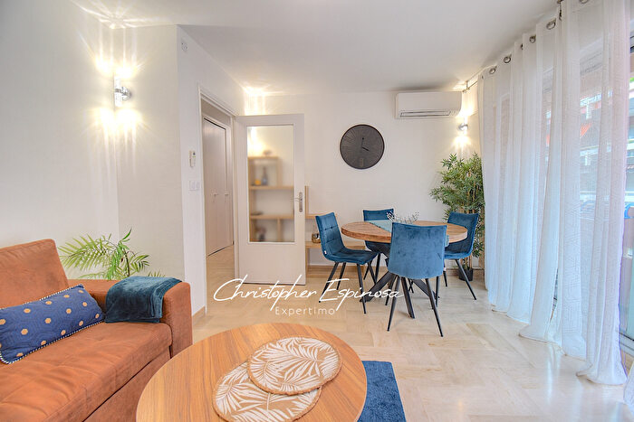 Appartement à vendre - Antibes, Coeur de ville - 2 pièces - 1 chambre