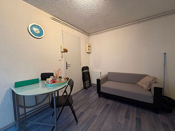 Appartement à louer - Limoges, Centre-ville, Hôtel de Ville, Emailleurs - 2 pièces - 1 chambre