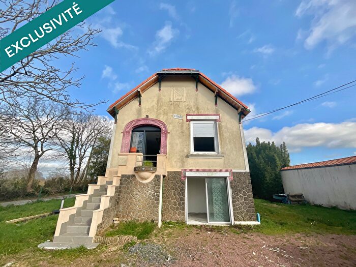 Maison à vendre - La Roche-sur-Yon, Pyramides, Jean-Yole - 4 pièces - 2 chambres