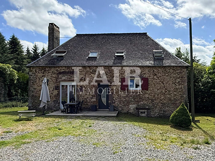 Saint-Paul-le-Gaultier : Maison 6 pièces à vendre