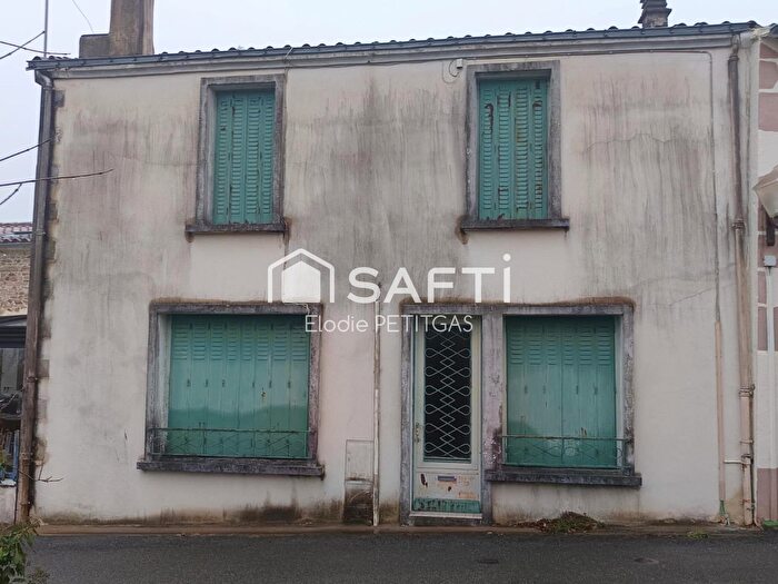 Maison à vendre - Mervent - 7 pièces - 3 chambres