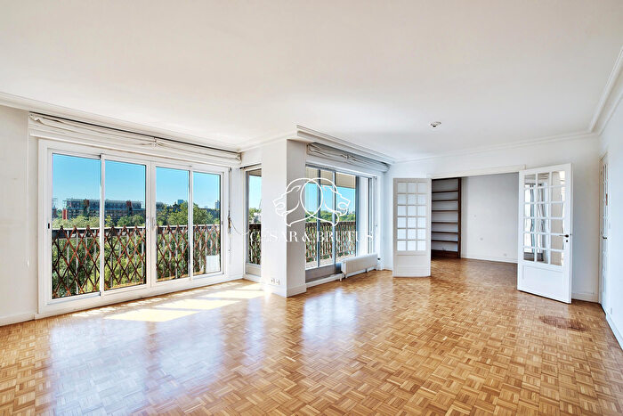 Caluire-et-Cuire, Saint-Clair : Appartement 5 pièces à vendre