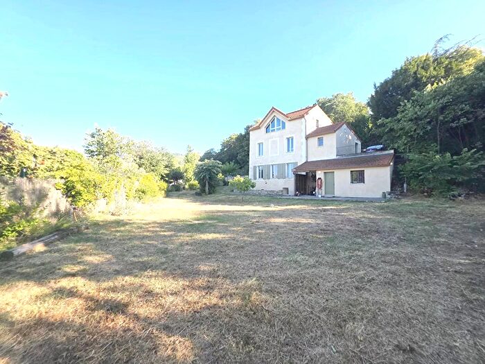 Maison à vendre - Apt - 6 pièces - 4 chambres