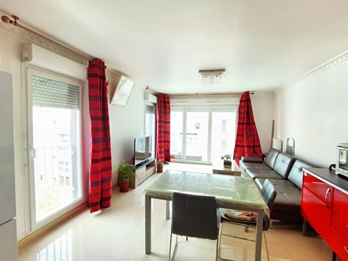 Appartement à vendre - Bobigny, La Folie - 3 pièces - 2 chambres