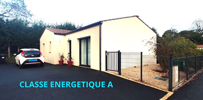 Maison à vendre - Saintes - 3 pièces - 2 chambres