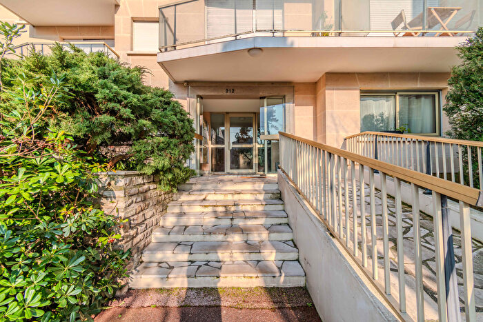 Appartement à vendre - Montmorency, Bas Montmorency - 6 pièces - 3 chambres