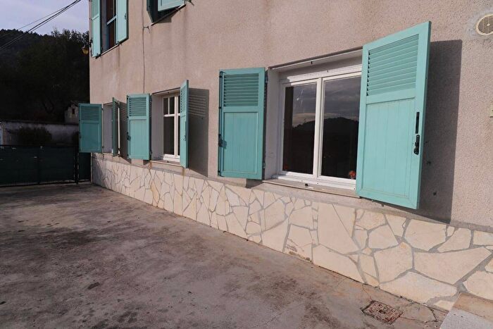 Appartement à louer - Nord-Hameaux, Contes - 1 pièce