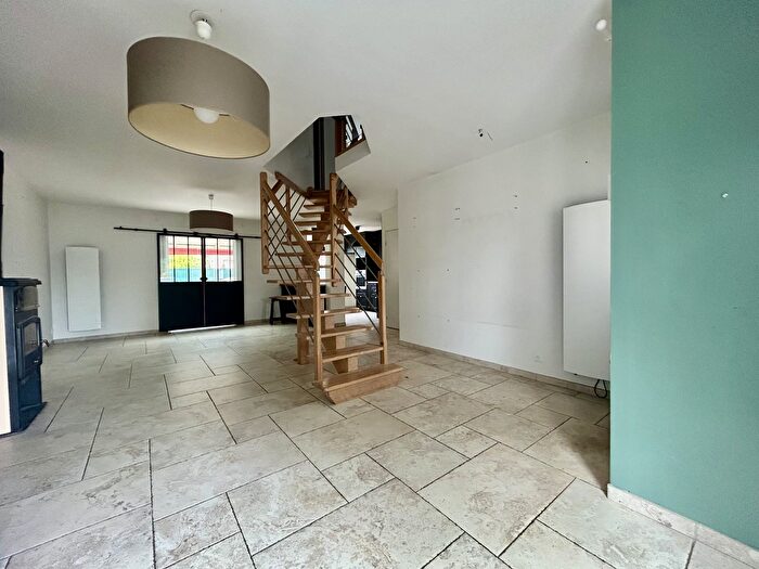 Saint-Denis-en-Val : Maison 4 pièces à vendre