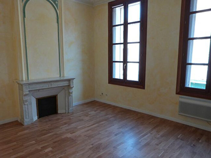 Appartement 3 pièces à louer à Ouveillan
