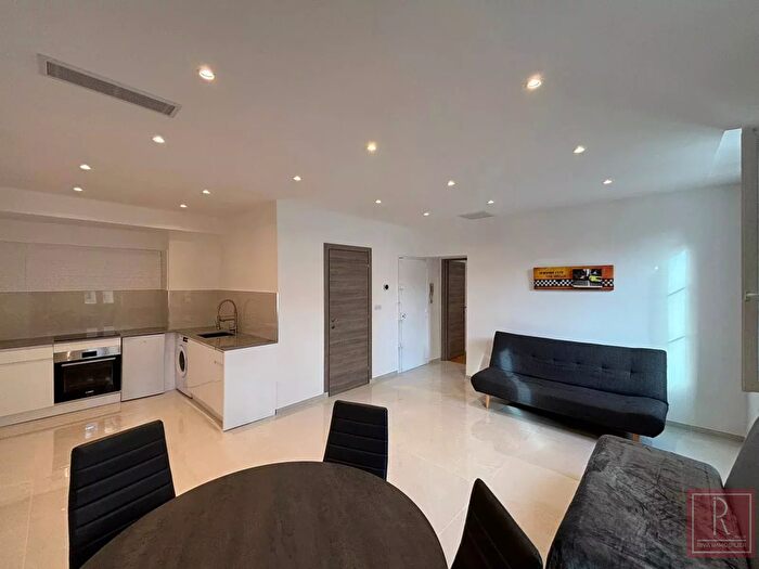 Appartement à vendre - Cannes, Centre-ville - 2 pièces - 1 chambre