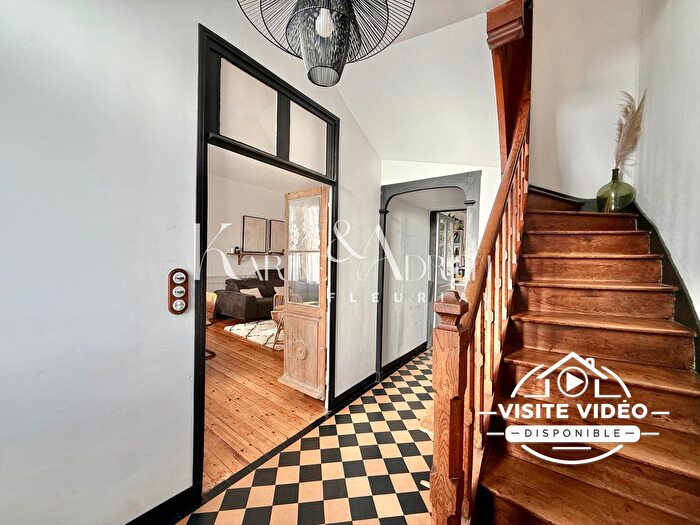 Maison à vendre - Fontenay-le-Comte, Centre-ville, Les Loges, La Pommeraie, La Sablière - 6 pièces - 3 chambres