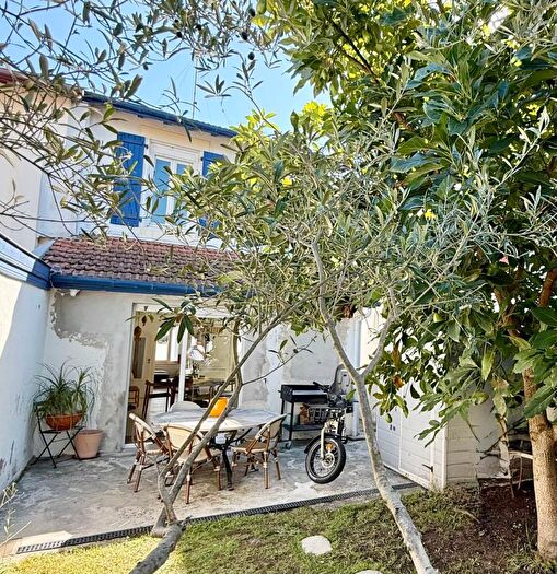 Maison à vendre - Biarritz, Saint-Charles, Phare, Larochefoucauld - 3 pièces - 2 chambres