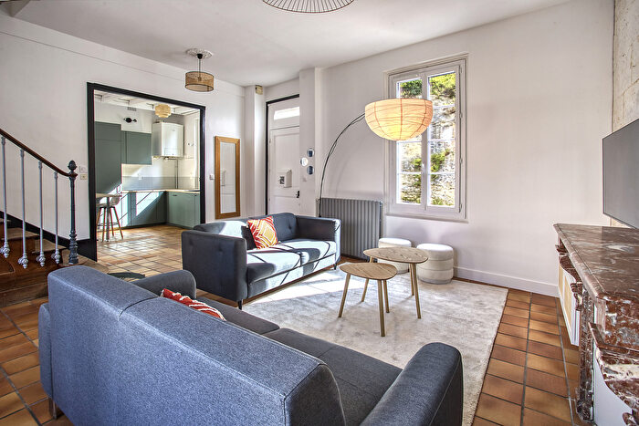 Angoulême, Centre-ville - Maison 6 pièces à louer