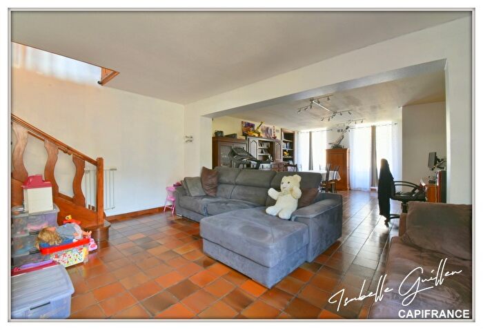 Maison à vendre - Châteaumeillant - 4 pièces - 2 chambres