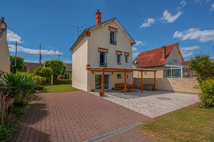 Maison 1 pièce à Amilly, à vendre