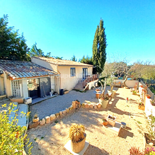 Maison à vendre - Brunet - 10 pièces - 6 chambres