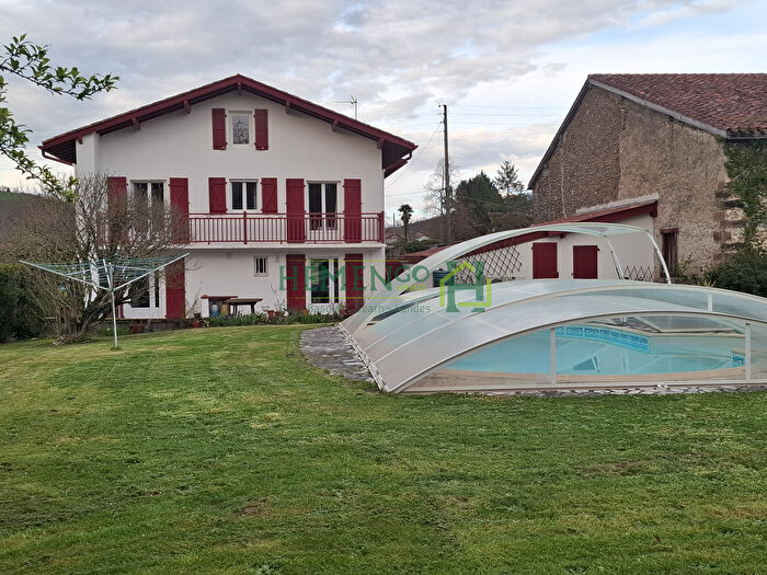 Maison à vendre - Saint-Jean-le-Vieux - 6 pièces - 4 chambres