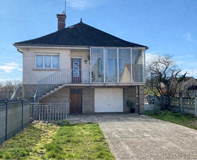 Maison à vendre - Gueugnon - 5 pièces - 3 chambres