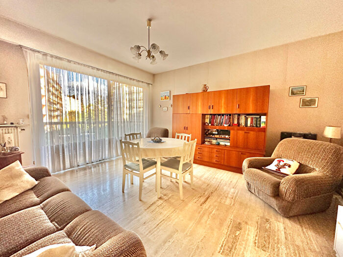 Appartement à vendre - Menton, Hôtel de Ville, Vieille Ville, Musée, Madone, Carnolès - 2 pièces - 1 chambre