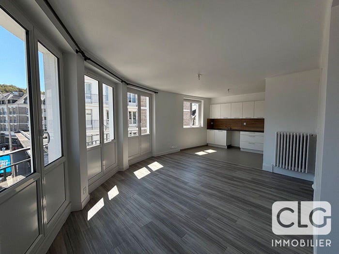 Centre Ville, Quimper : Appartement 3 pièces à louer
