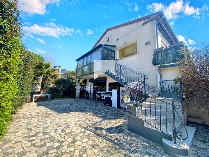 Appartement à vendre - La Crau, Centre-ville - 5 pièces - 4 chambres