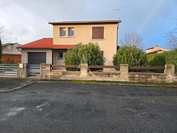 Maison à louer - Périphérique, Saint-Juéry - 5 pièces - 4 chambres