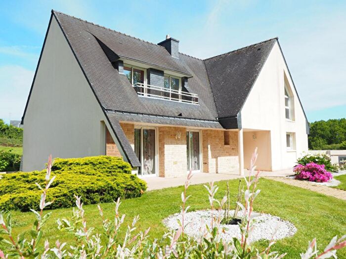 Maisons à vendre et appartements à louer - 1