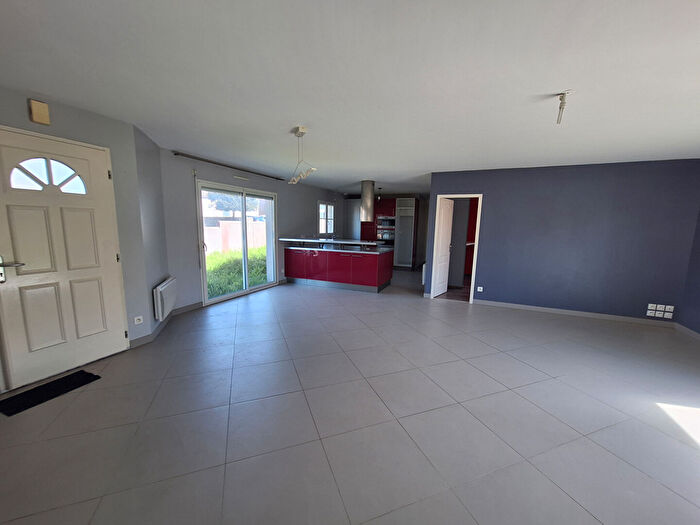 Maison 4 pièces à Semussac, à louer