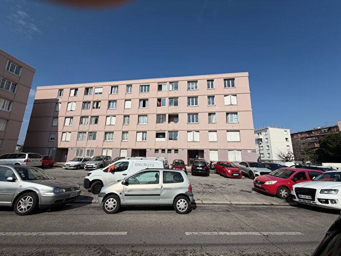 Marseille 14ème, Bon Secours : Appartement 4 pièces à vendre