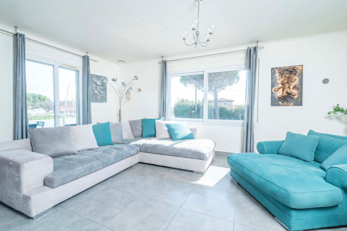 Maison à vendre - Istres, Trigance - 8 pièces - 5 chambres