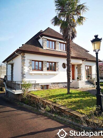 Appartement à louer - La Croix Blanche-Les Richebourgs, Sartrouville - 1 pièce - 1 chambre