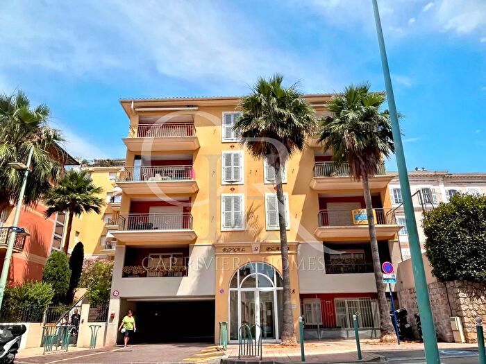 Appartement à vendre - Menton, Hôtel de Ville, Vieille Ville, Musée, Madone, Carnolès - 3 pièces