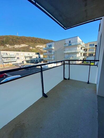 Appartement 3 pièces à louer - Saint-Léger-du-Bourg-Denis