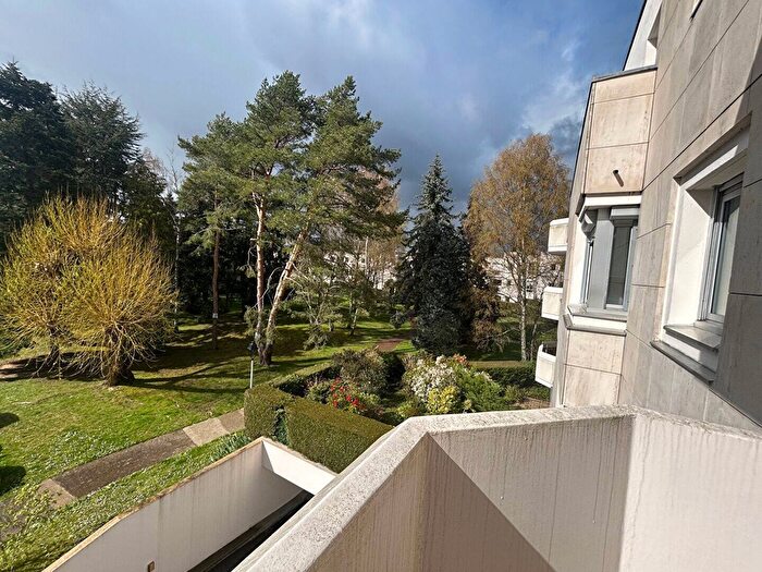 Appartement à louer - Saint Germain, Le Chesnay-Rocquencourt - 2 pièces - 1 chambre