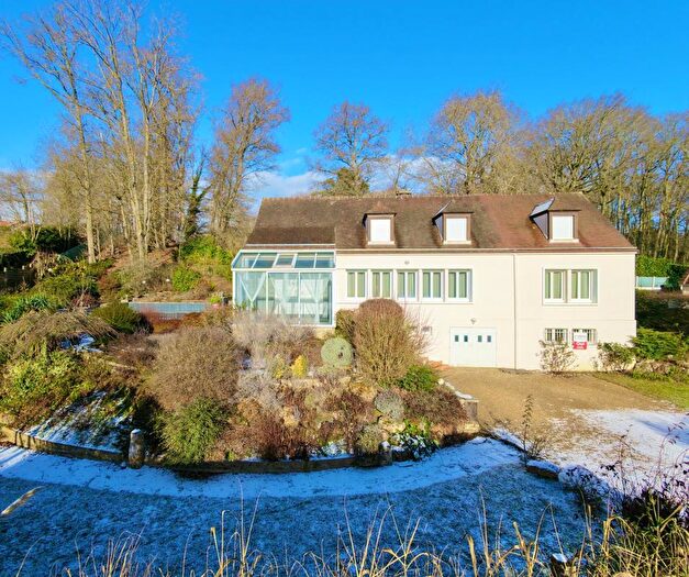 Maison à vendre - Lèves - 8 pièces - 6 chambres