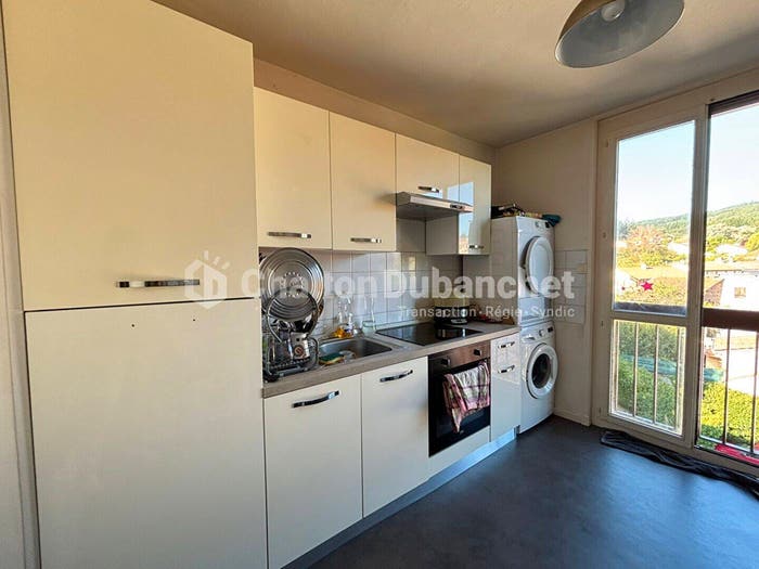 Appartement 4 pièces à louer - Saint-Haon-le-Châtel