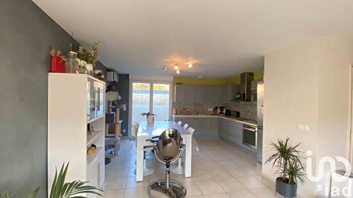 Maison à louer - Carrières-sous-Poissy, Les Oiseaux - 6 pièces - 4 chambres