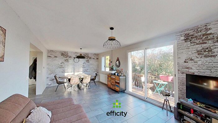 Maison à vendre - Viuz-en-Sallaz - 5 pièces - 4 chambres