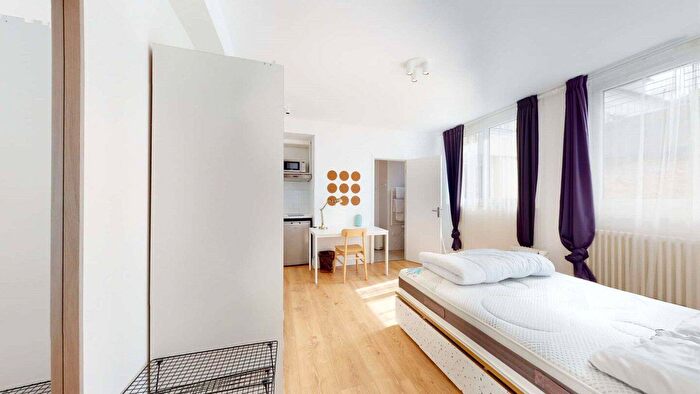Centre Ville Nord Ouest, Fontainebleau - Appartement 1 pièce à louer