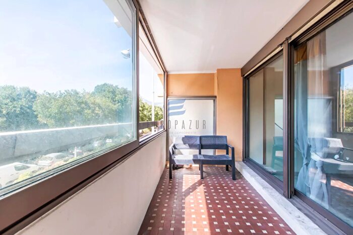 Appartement à vendre - Nice, Saint-Roch - 3 pièces - 2 chambres