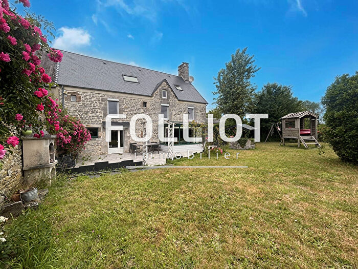 Quettreville-sur-Sienne : Maison 7 pièces à vendre