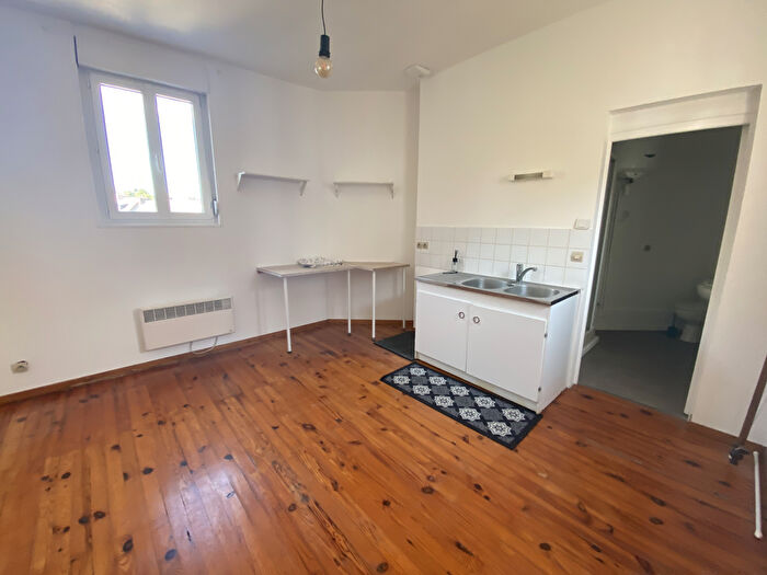 Appartement à louer - Amiens, Henriville - 2 pièces - 1 chambre