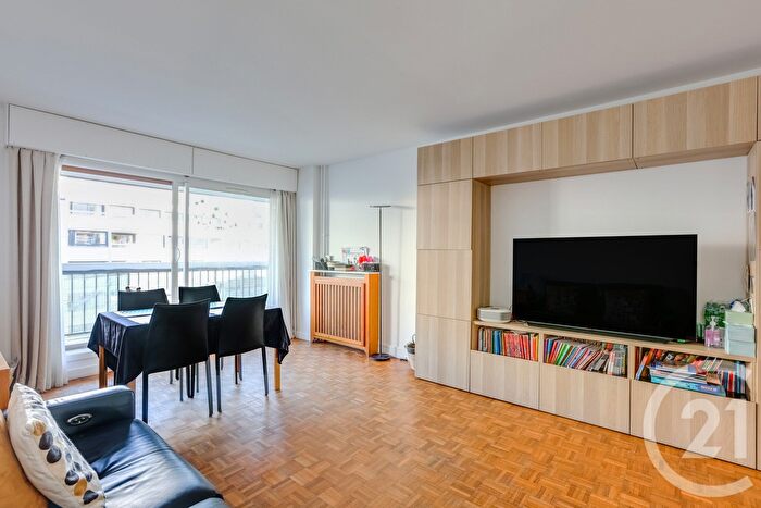 Appartement à vendre - Paris e , Citroën, Boucicaut - 3 pièces - 2 chambres