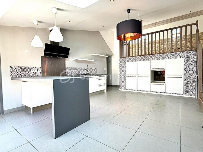 Appartement à vendre - Sorgues, Centre-ville - 4 pièces - 3 chambres